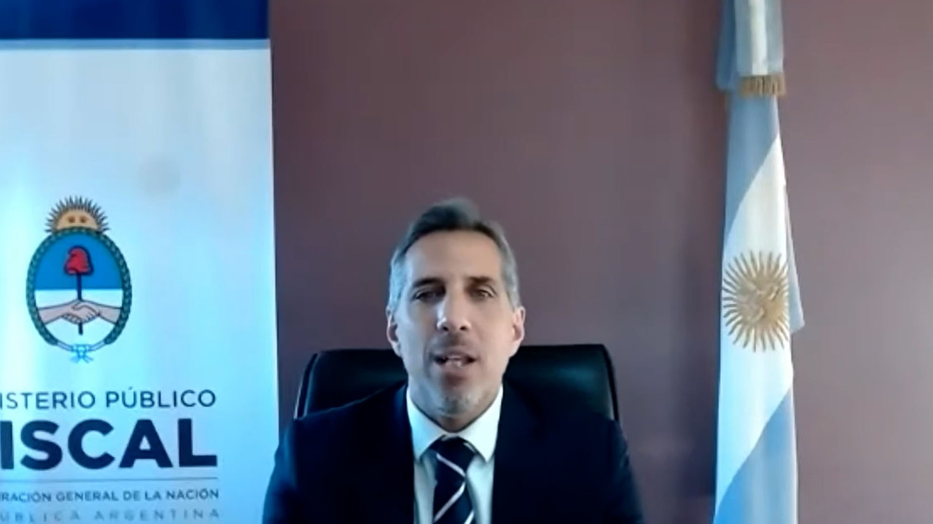 El favor de Luciani, por Alejandro Bercovich - FM 89.9 Radio con vos
