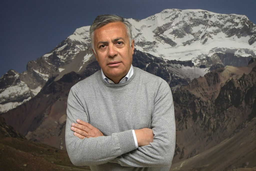 Alfredo Cornejo: "El presidente hace rato que merece un juicio político ...