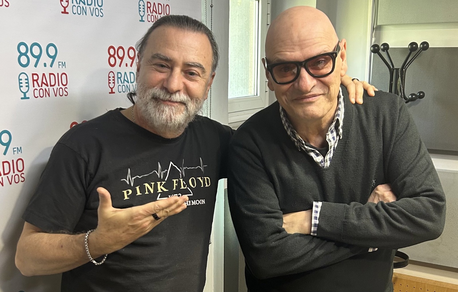 Carlos Belloso protagoniza la obra "El Aparato" - FM 89.9 Radio con vos