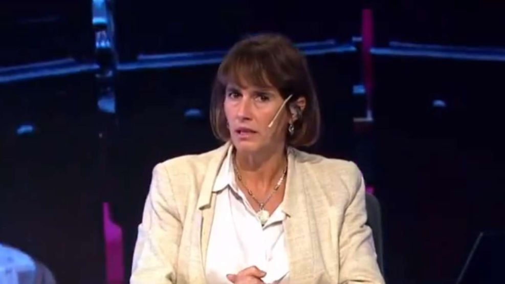 Censuran a la periodista Laura Serra en el Canal de la Cámara de Diputados - FM 89.9 Radio con vos